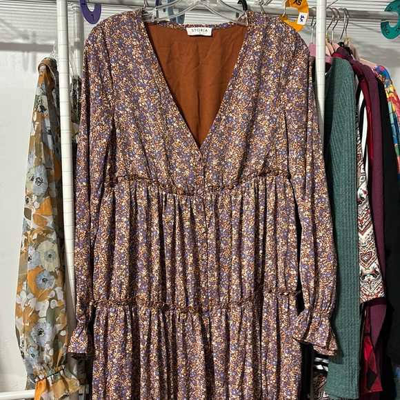 Dresses | 62 Storia Dress Medium Missing One Button | Poshmark